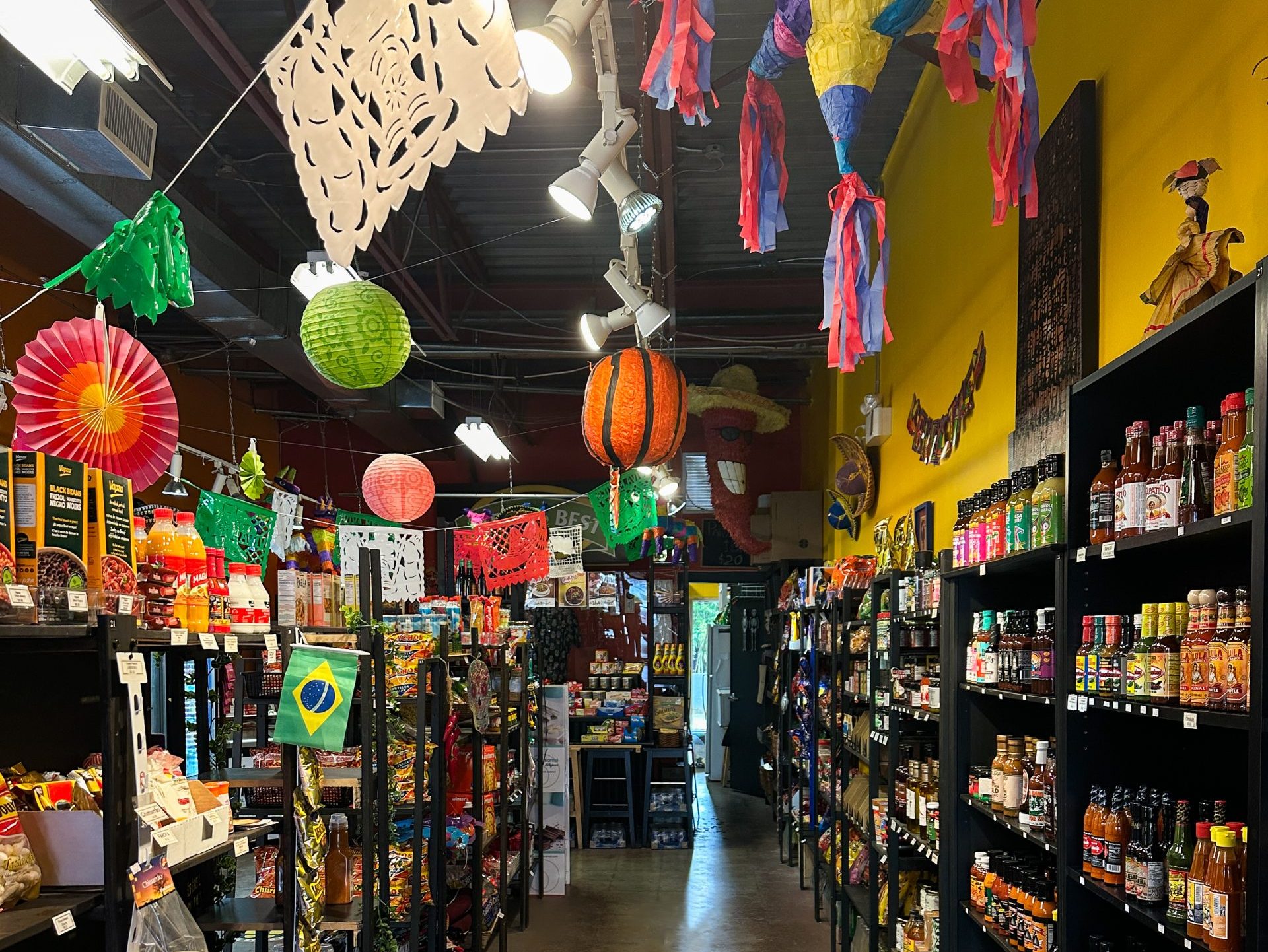 Ethnic groceries nourish communities | TheThunderbird.ca